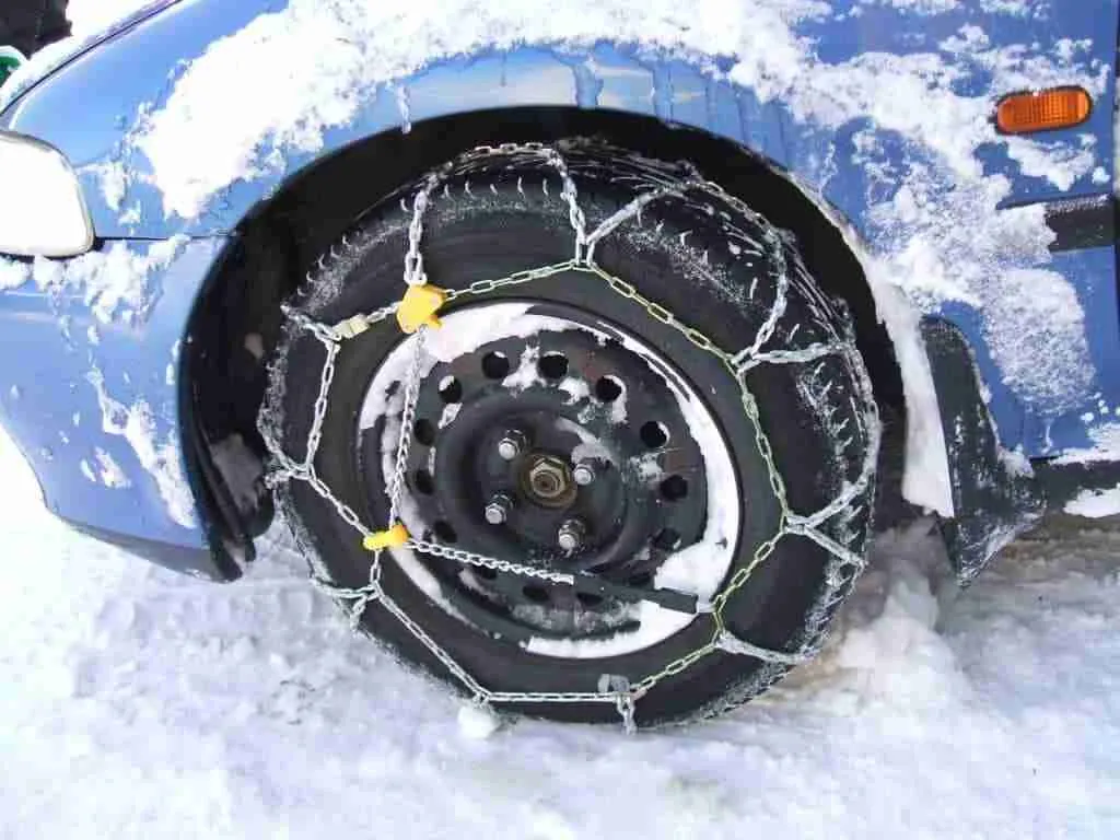 How to Drive in Snow with Front Wheel Drive